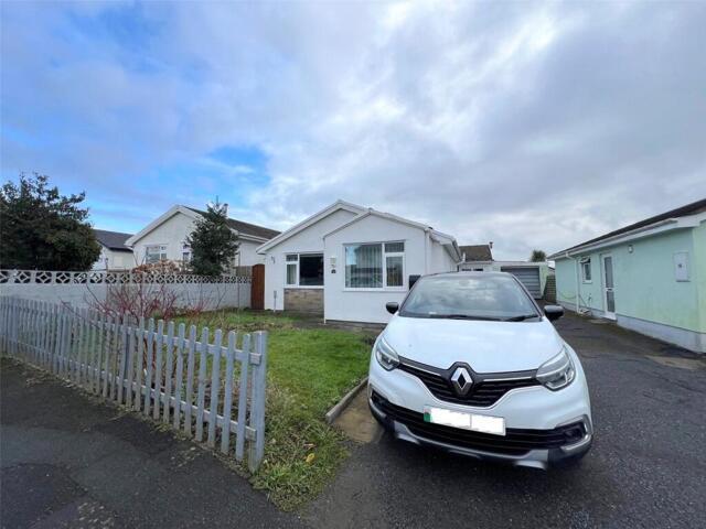 3 Bedroom Bungalow Haverfordwest Pembrokeshire LS100426029