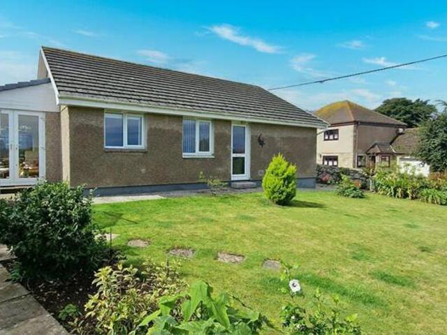 3 Bedroom Bungalow Hayle Cornwall LS98335739