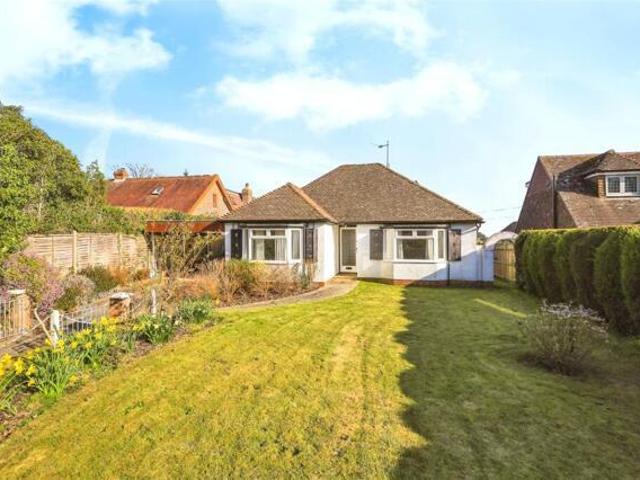 3 Bedroom Bungalow Hailsham East Sussex 89828852