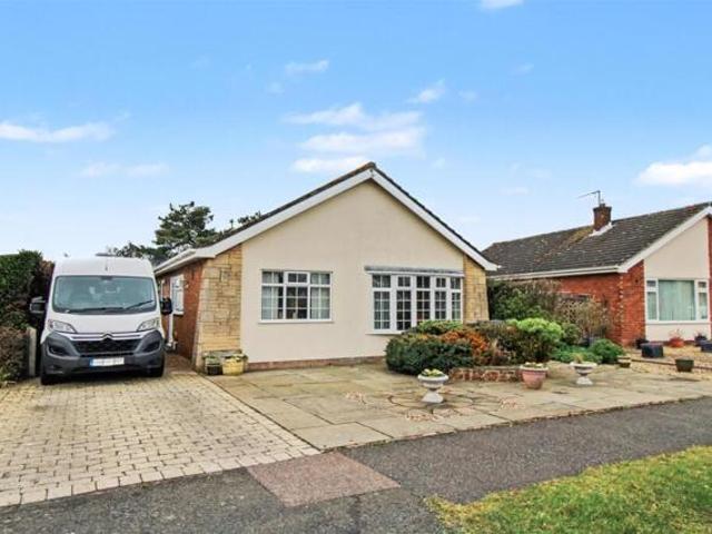 3 Bedroom Bungalow Heacham Norfolk 100191913