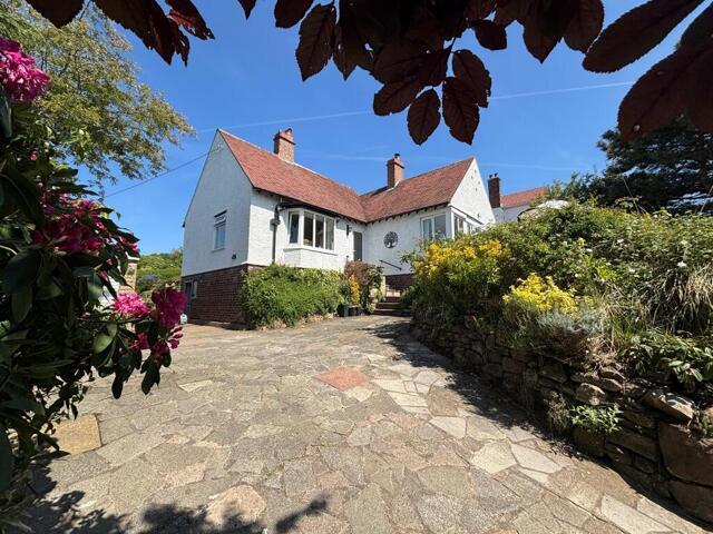 3 Bedroom Bungalow Helsby Cheshire 98577936