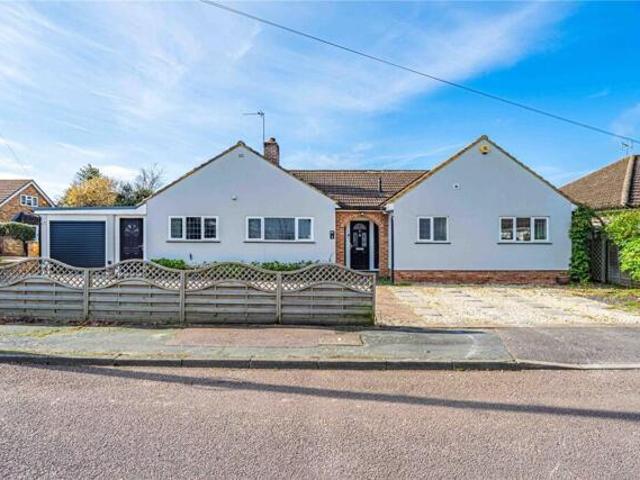 3 Bedroom Bungalow Hemel Hempstead Hertfordshire 100988035