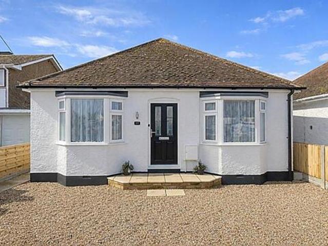 3 Bedroom Bungalow Herne Bay Kent LS99895182