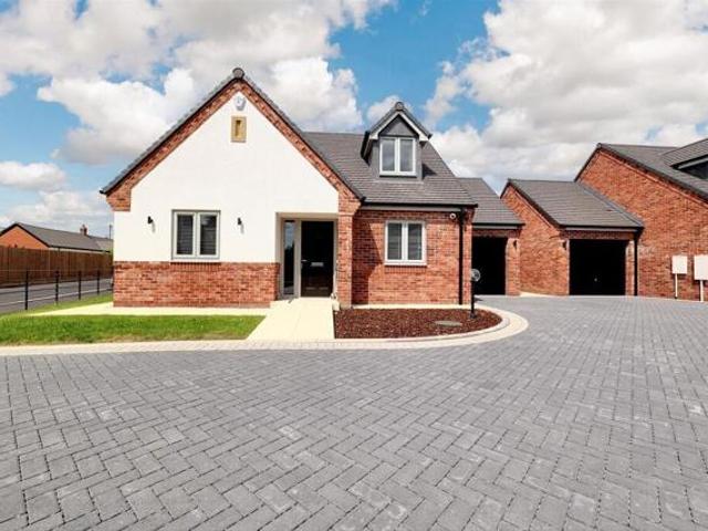 3 Bedroom Bungalow Hinckley Leicestershire 99344820