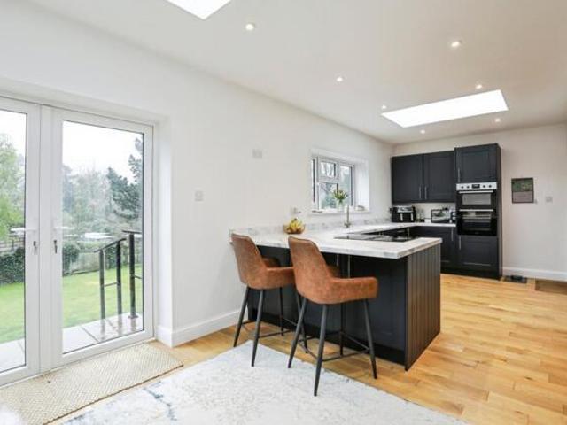 3 Bedroom Bungalow Ipswich Suffolk LS98903326