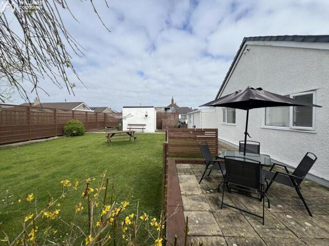 3 Bedroom Bungalow Isle Of Anglesey Isle Of Anglesey 99736076
