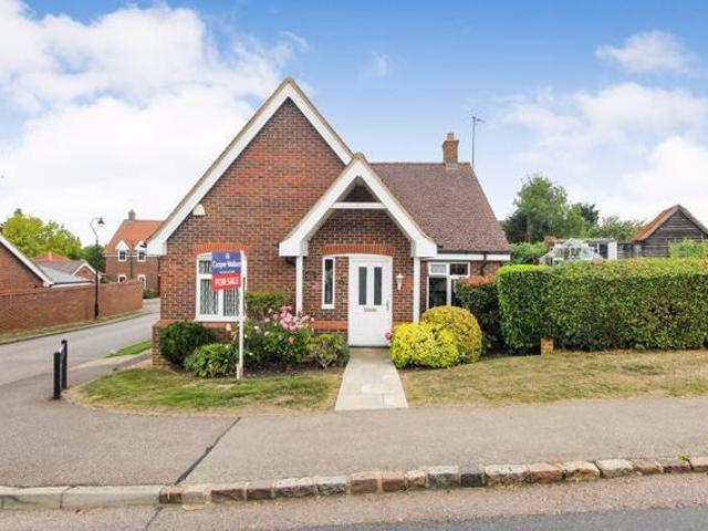 3 Bedroom Bungalow Oakley Bedford Borough 98718604