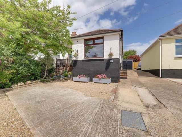 3 Bedroom Bungalow Lancing West Sussex 100540826