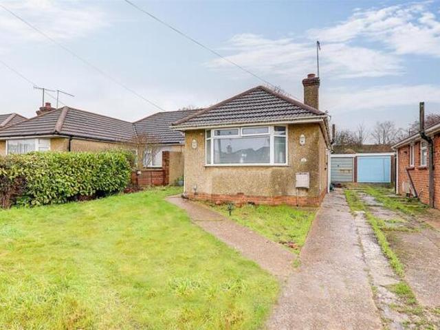 3 Bedroom Bungalow Lancing West Sussex 100953672