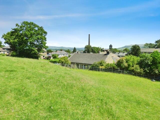 3 Bedroom Bungalow Lancs Lancashire LS100024182