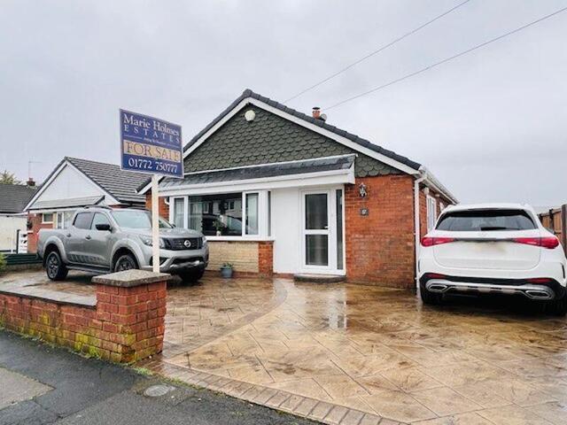 3 Bedroom Bungalow Lancs Lancashire LS100540891