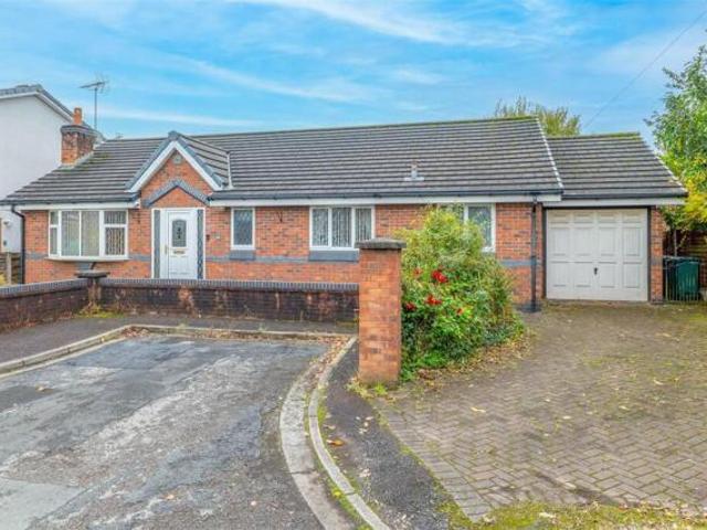3 Bedroom Bungalow Lancs Lancashire LS98649002