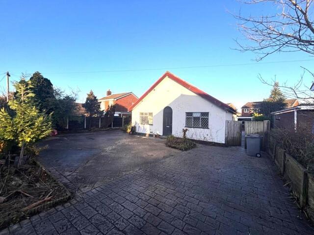 3 Bedroom Bungalow Lancs Lancashire LS99608316