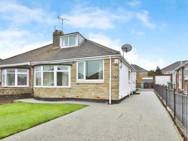 3 Bedroom Bungalow Leeds Leeds 101025355