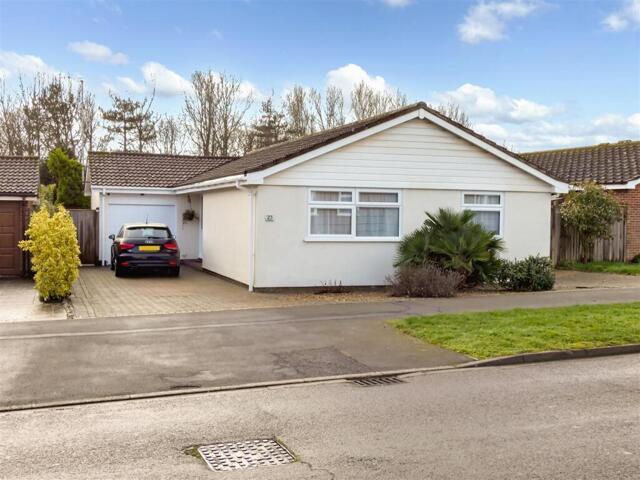 3 Bedroom Bungalow Littlehampton West Sussex 100855079