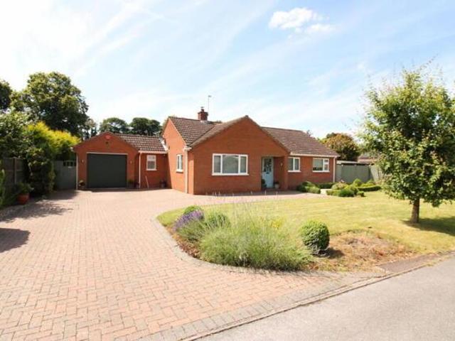 3 Bedroom Bungalow Lincolnshire Lincolnshire 98766103