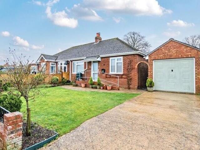 3 Bedroom Bungalow Ludgershall Hampshire LS99986455