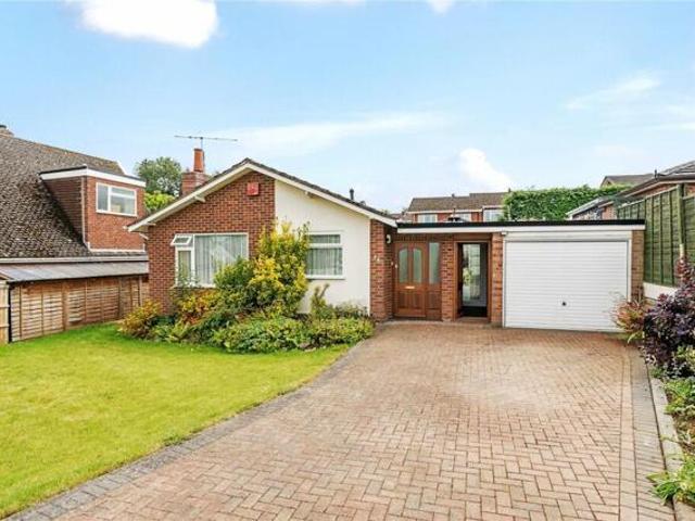 3 Bedroom Bungalow Ludlow Shropshire LS99380973