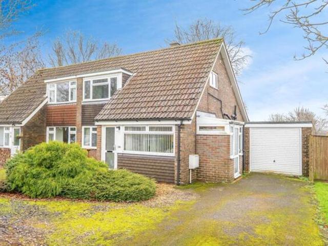 3 Bedroom Bungalow Midhurst West Sussex GU29 87663146