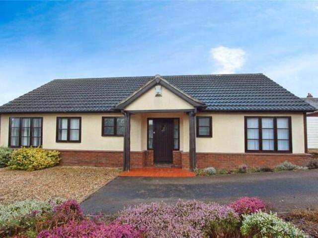 3 Bedroom Bungalow Nottingham Nottinghamshire 94721771