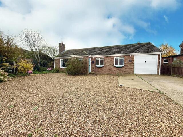 3 Bedroom Bungalow Norfolk Norfolk 101677318