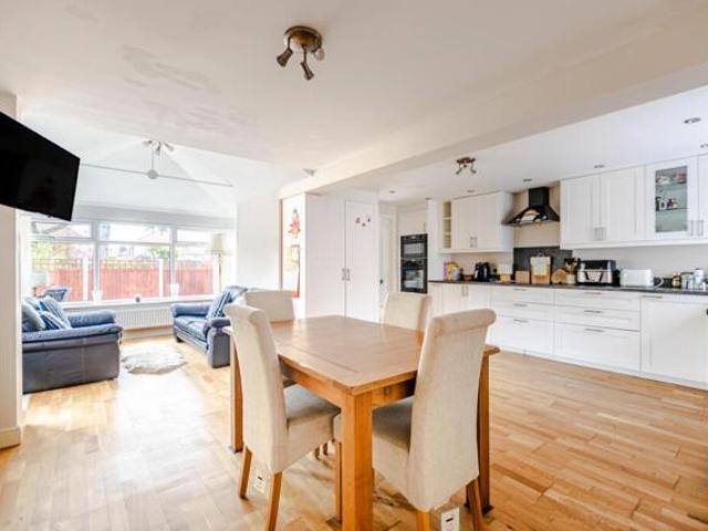 3 Bedroom Bungalow North Yorkshire North Yorkshire 101931928