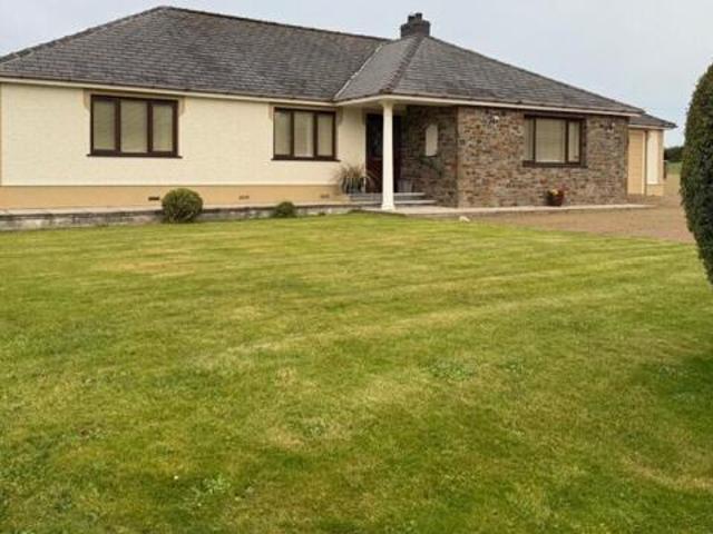 3 Bedroom Bungalow Newcastle Emlyn Carmarthenshire 99951894