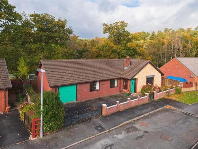 3 Bedroom Bungalow Newtown Cambridgeshire 98930291