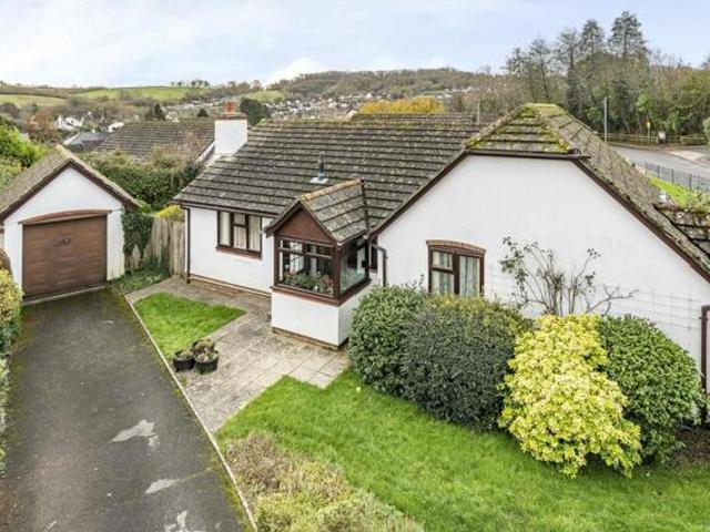 3 Bedroom Bungalow Newton Abbot Devon N/A 87395452