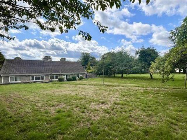 3 Bedroom Bungalow Nr Chard Nr Chard 100224238