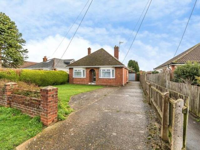 3 Bedroom Bungalow Southampton Hampshire 101892415
