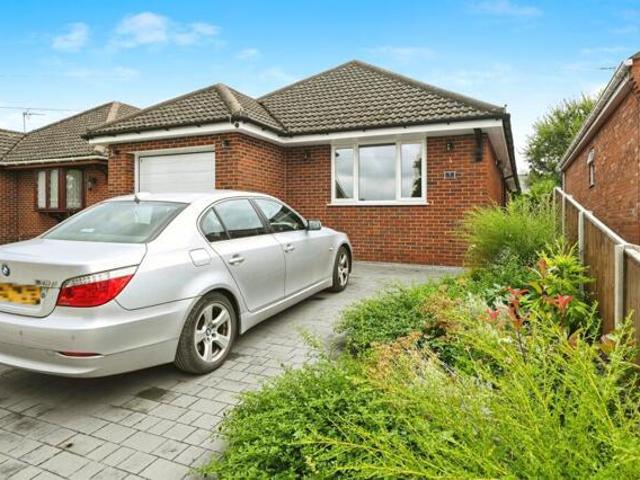 3 Bedroom Bungalow Somercotes Derbyshire 100614844