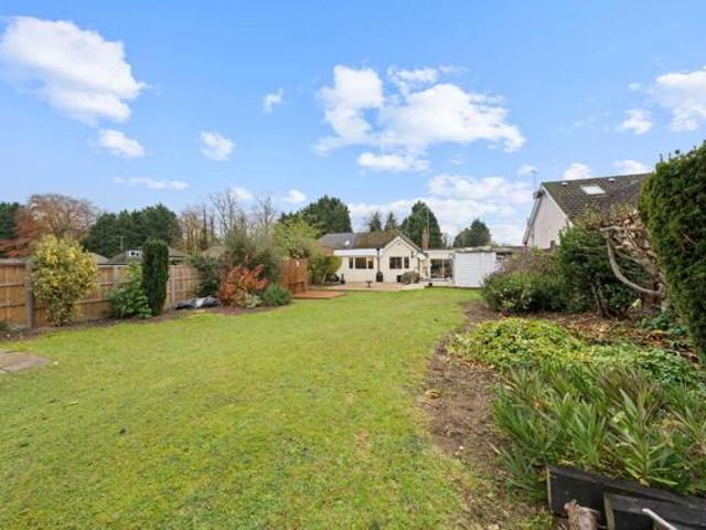 3 Bedroom Bungalow Sawbridgeworth Hertfordshire 98278313