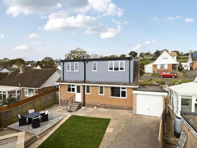 3 Bedroom Bungalow Seaton Devon LS100733967