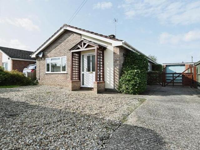 3 Bedroom Bungalow Shipdham Shipdham LS100824894
