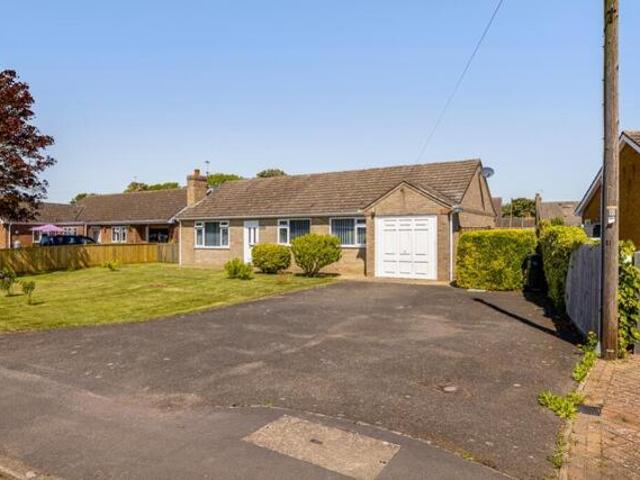 3 Bedroom Bungalow Skegness Lincolnshire LS99986521