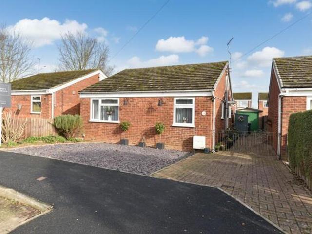3 Bedroom Bungalow St. Ives Cambridgeshire 99642129