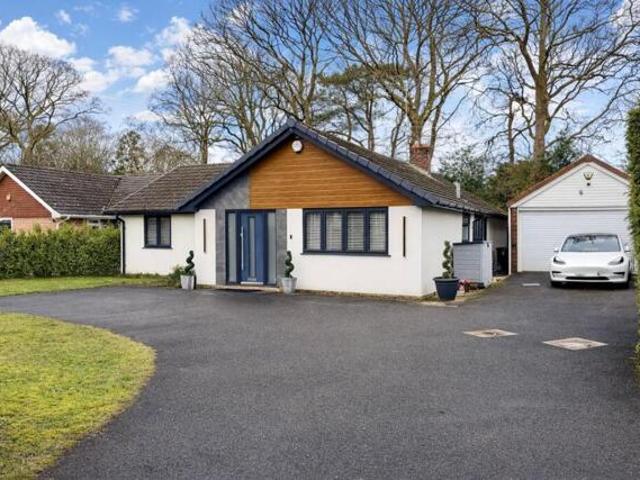 3 Bedroom Bungalow St. Ives Hampshire 100503358