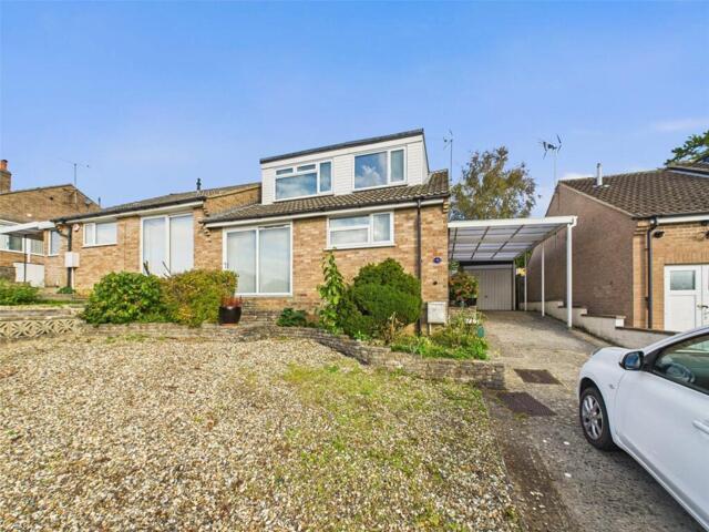 3 Bedroom Bungalow Stroud Gloucestershire LS99840084
