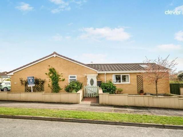 3 Bedroom Bungalow Plymouth Devon 101231763