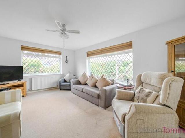 3 Bedroom Bungalow Preston Lancashire LS99773493