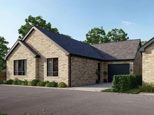 3 Bedroom Bungalow Royston Barnsley LS100426636