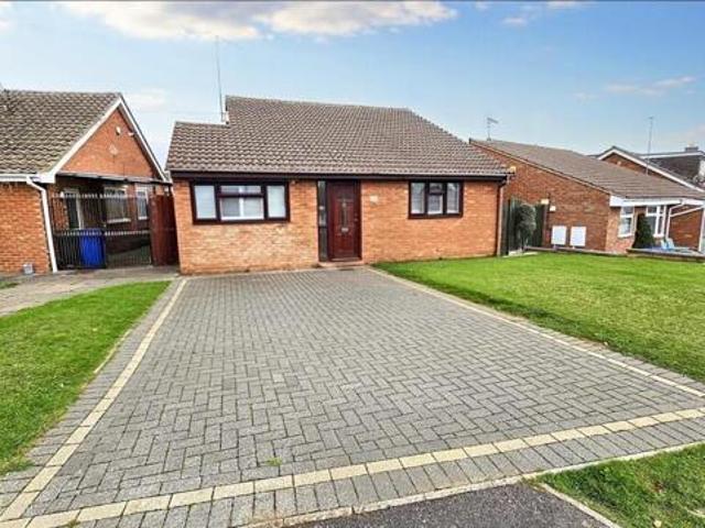 3 Bedroom Bungalow Roade Roade LS100398326