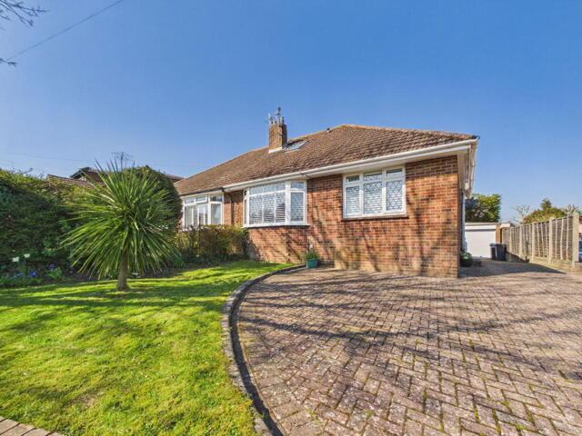 3 Bedroom Bungalow Worthing West Sussex 101678672