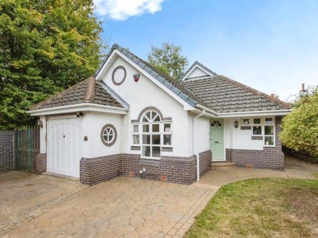 3 Bedroom Bungalow Wakefield Wakefield LS98718283