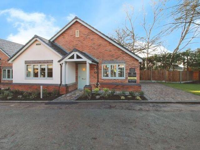 3 Bedroom Bungalow Walsall West Midlands LS98503620