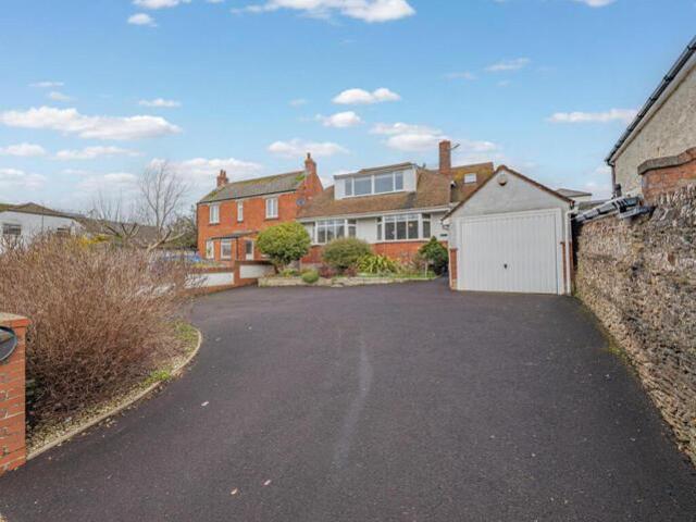 3 Bedroom Bungalow Weymouth Dorset 99688591