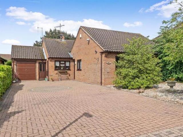 3 Bedroom Bungalow Wellesbourne Warwickshire 94258466
