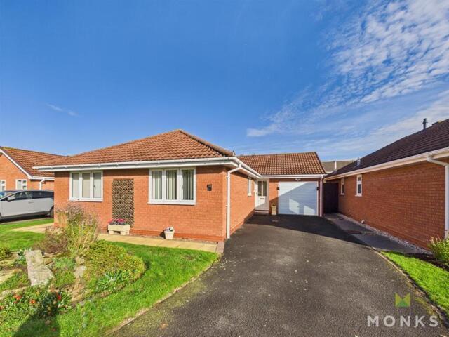 3 Bedroom Bungalow Wem Wem LS99608472