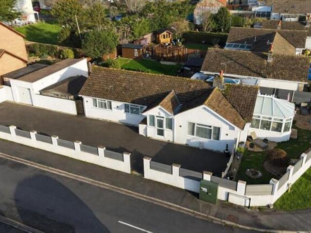 3 Bedroom Bungalow Weston Super Mare North Somerset 100503482